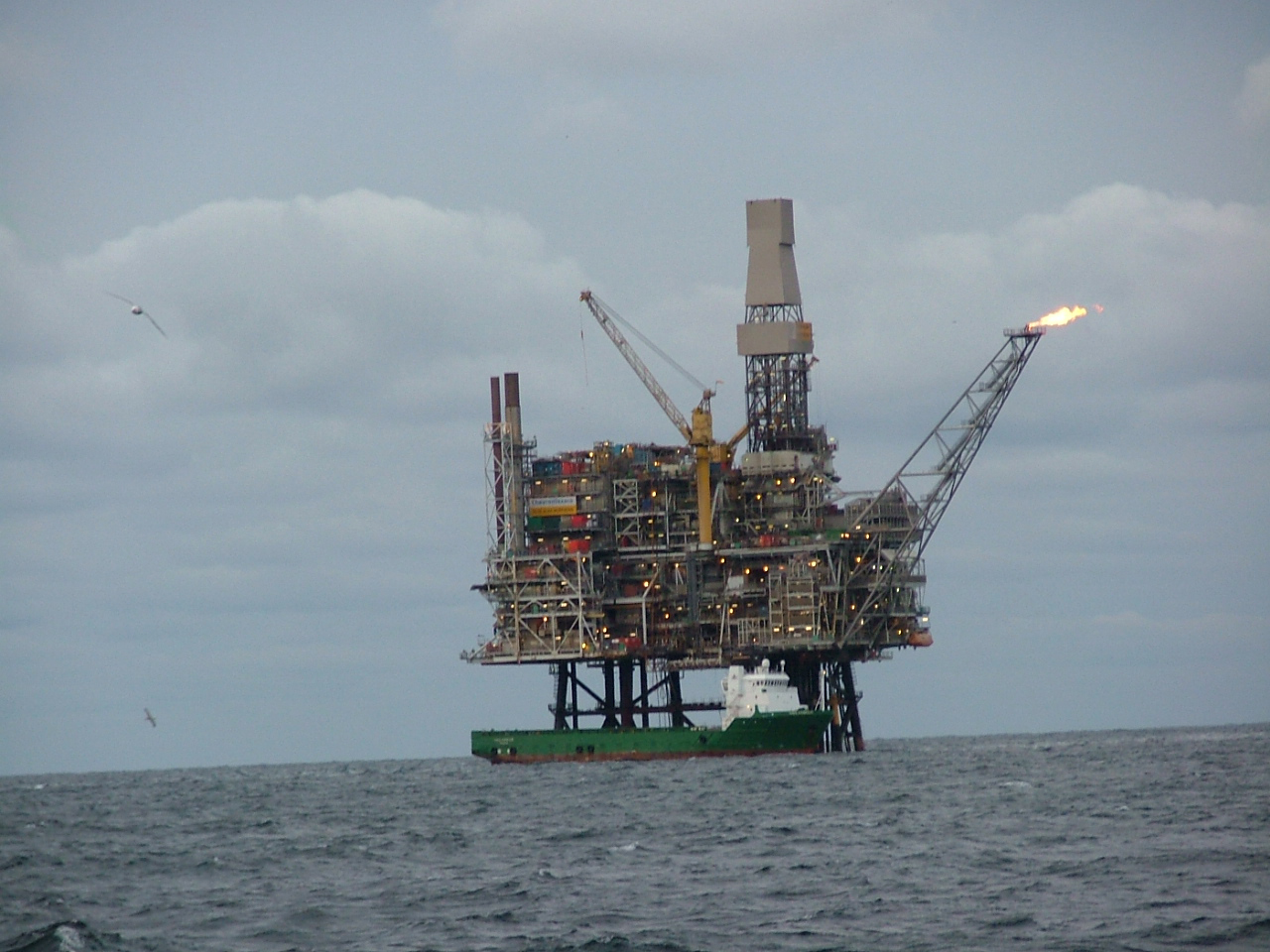 Awesome Super Amazing Oil Rig - MyConfinedSpace