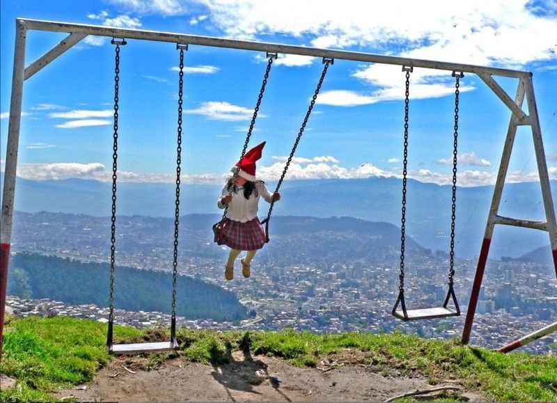 Cliffside Swingset - MyConfinedSpace