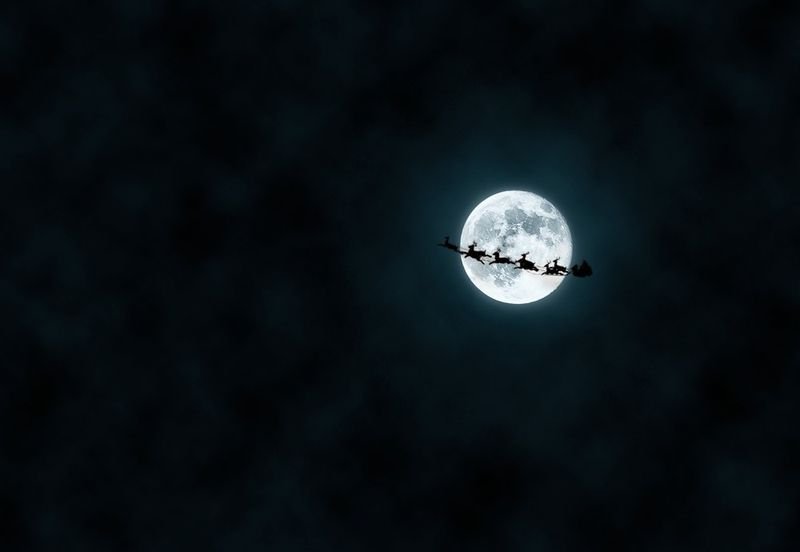 Santa and Moon - MyConfinedSpace