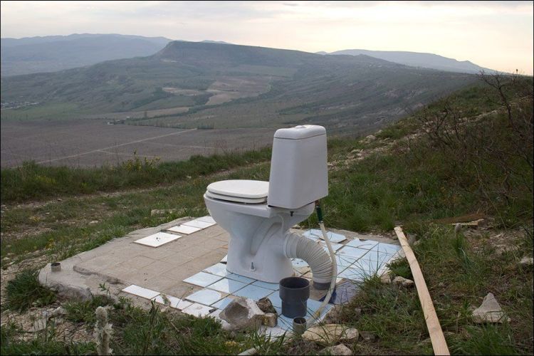crapper with a view - MyConfinedSpace