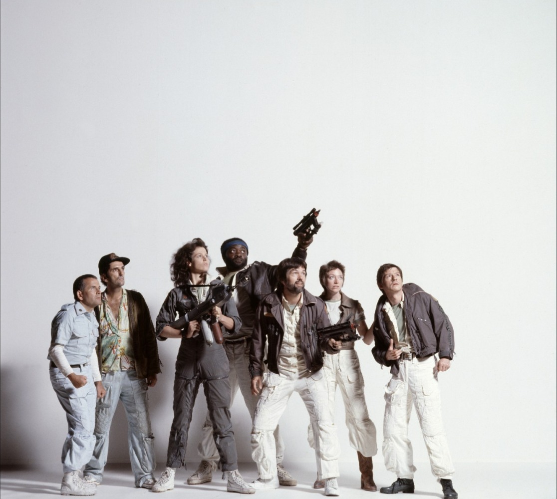 alien crew - MyConfinedSpace