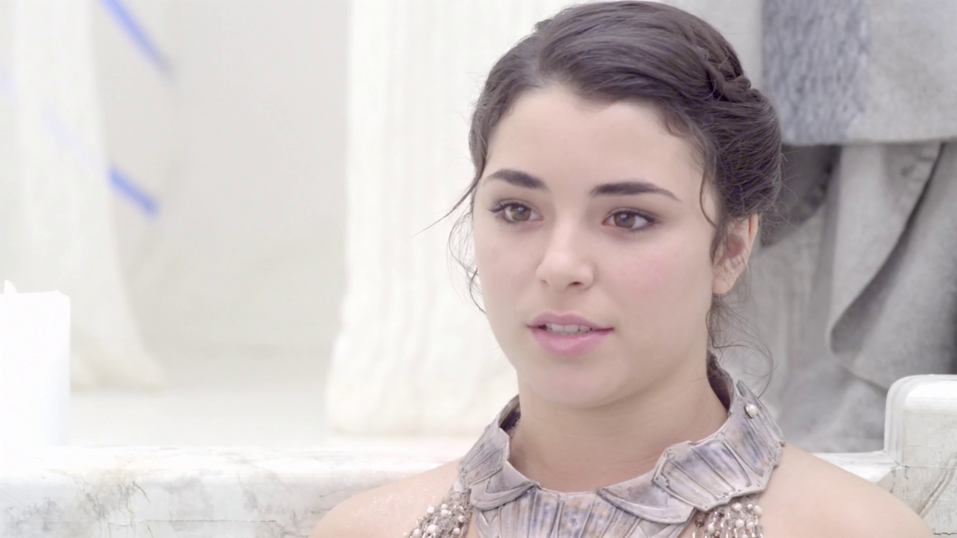 Nicole Muñoz - Defiance Season 2 Bath Scene - MyConfinedSpace