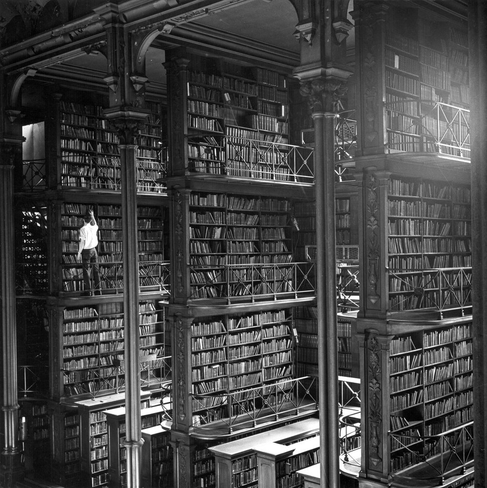 massive library - MyConfinedSpace