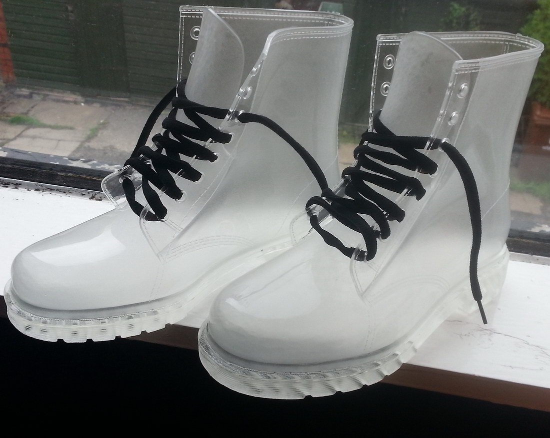 ice shoes - MyConfinedSpace