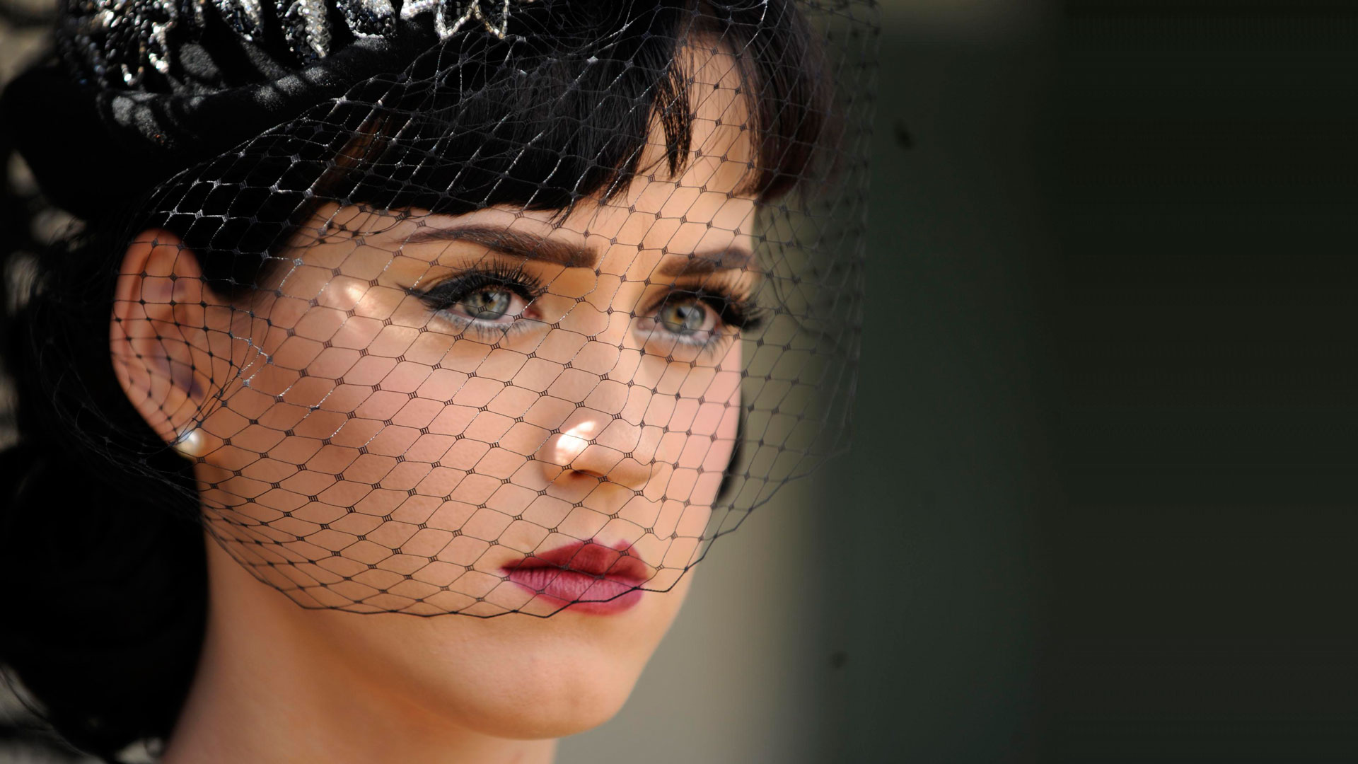 Katy Perry in Mourning - MyConfinedSpace