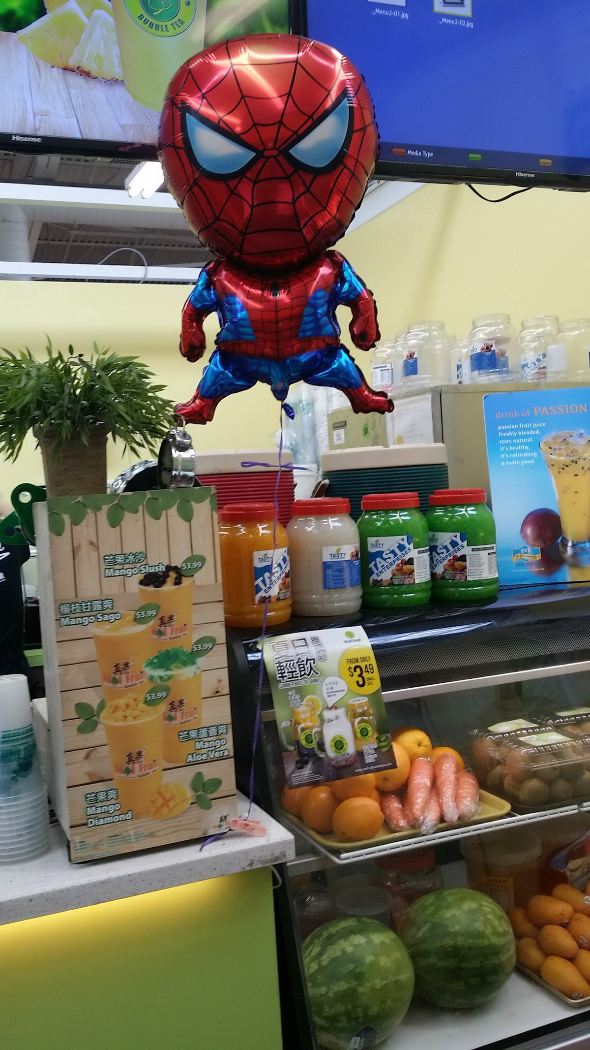 spider-man balloon - MyConfinedSpace