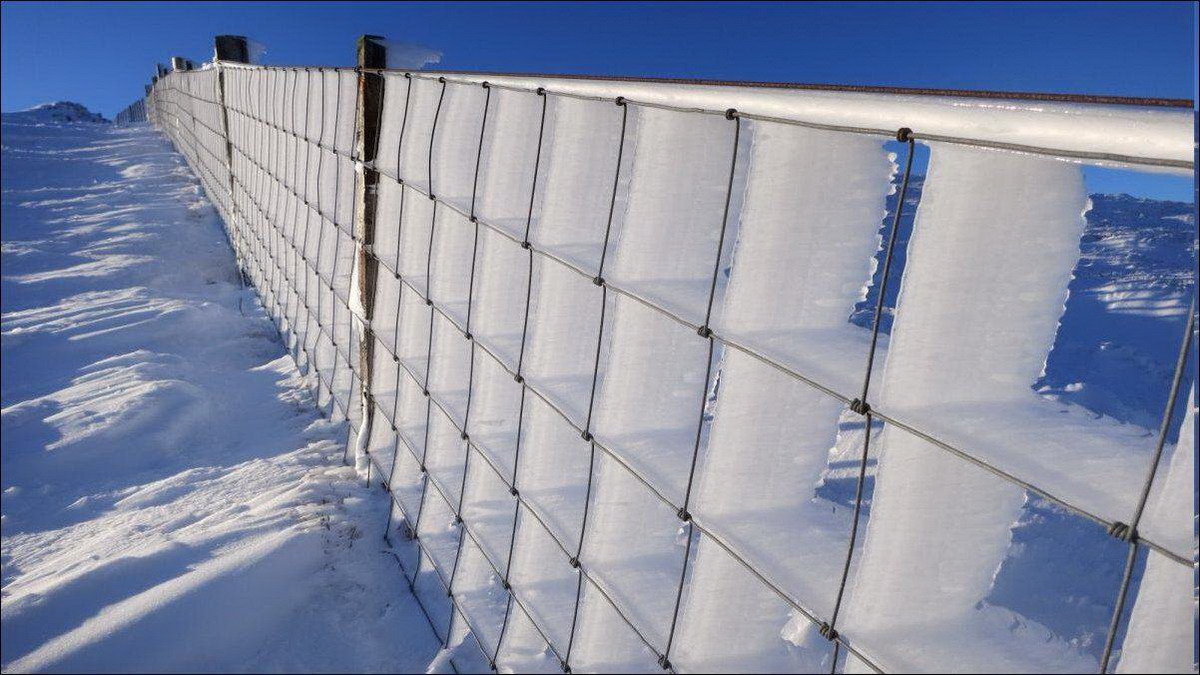high wind ice fence - MyConfinedSpace