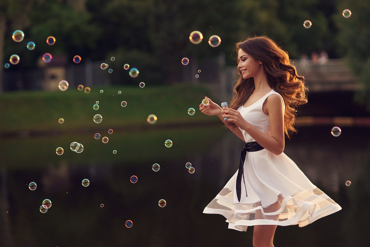 Pretty bubbles in the air - MyConfinedSpace