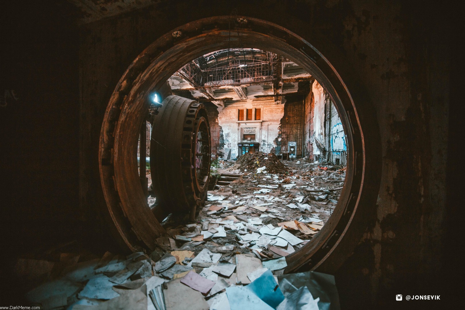 ruined vault - MyConfinedSpace