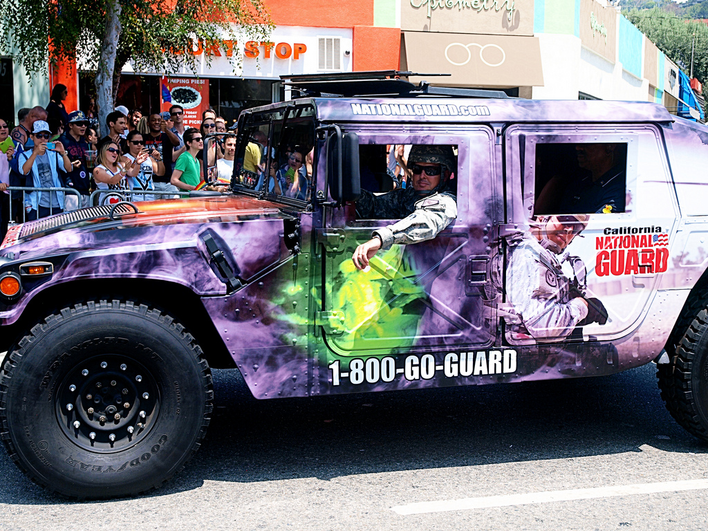 California National guard hummer - MyConfinedSpace