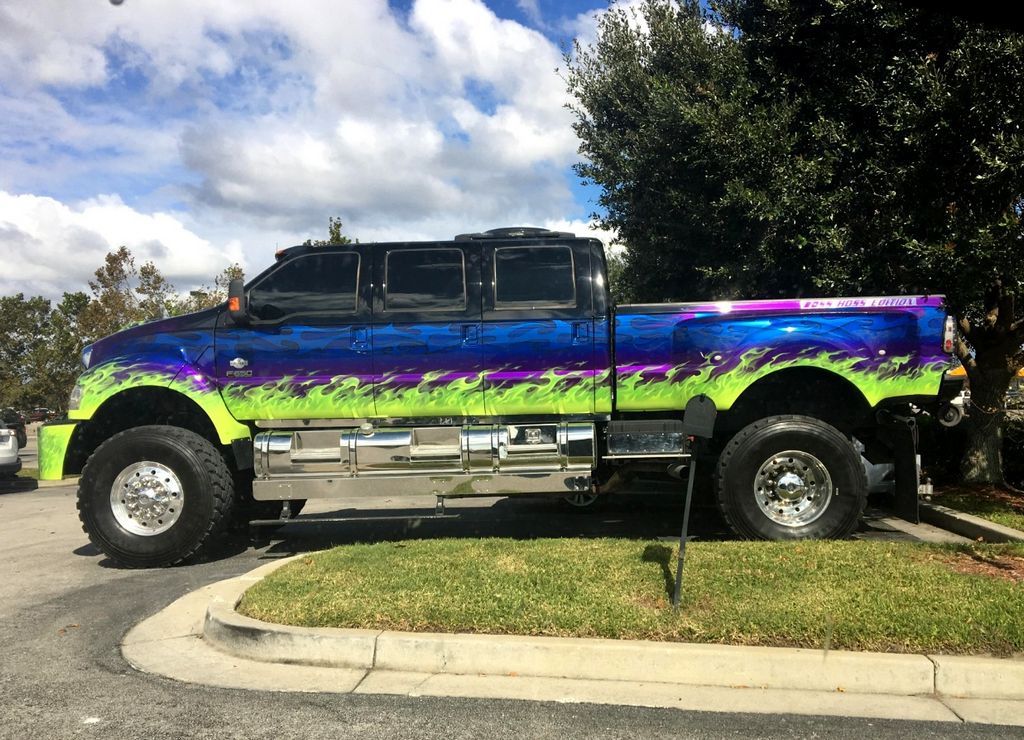 Epic Weird Truck - MyConfinedSpace