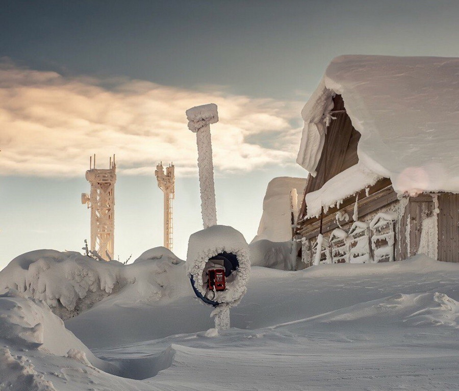 snow phone - MyConfinedSpace