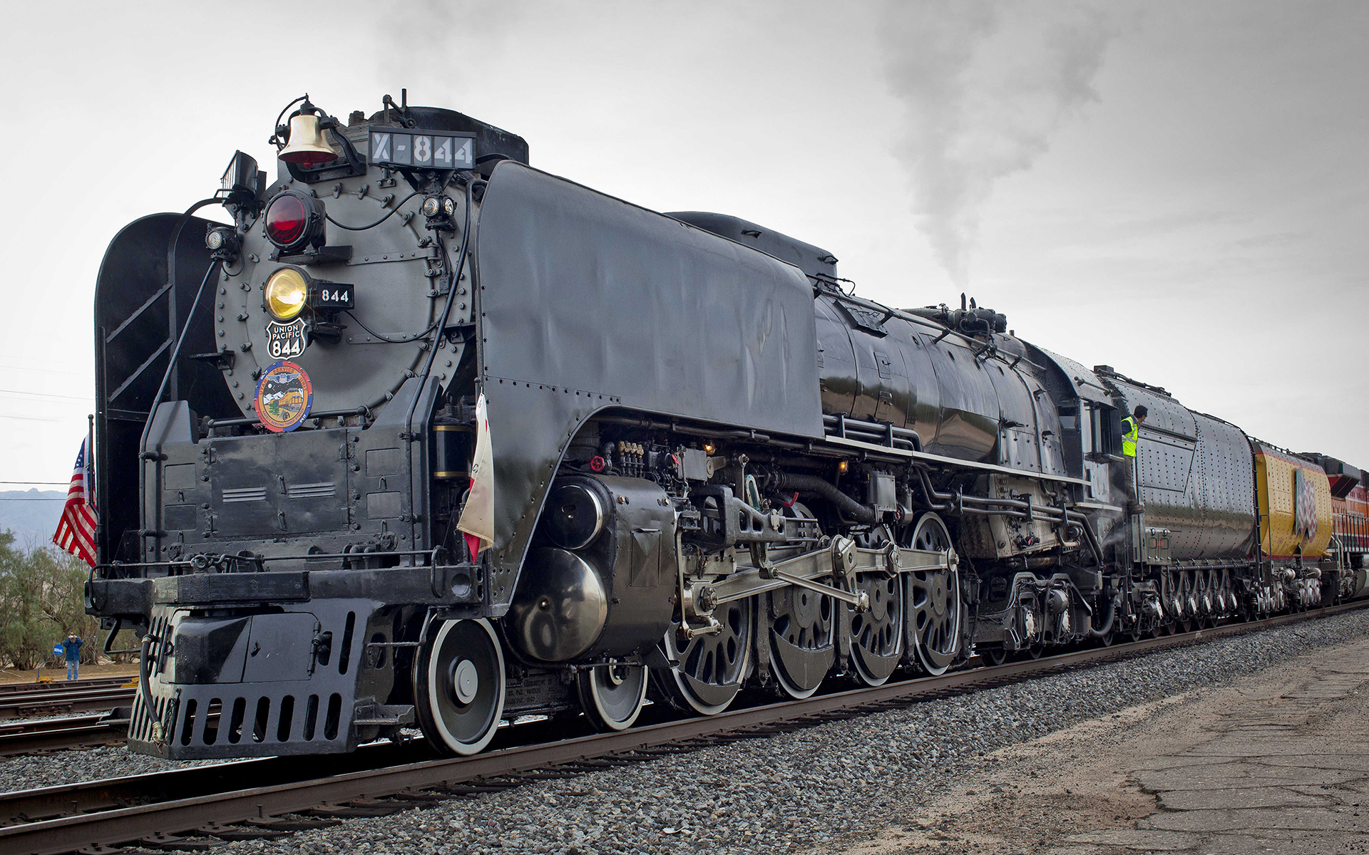 844 Train - MyConfinedSpace