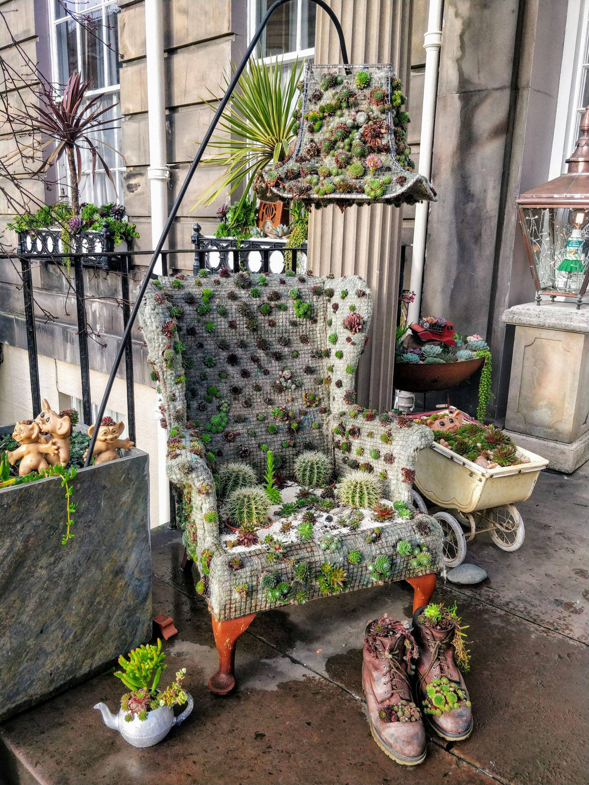 Cactus Chair - MyConfinedSpace MyConfinedSpace