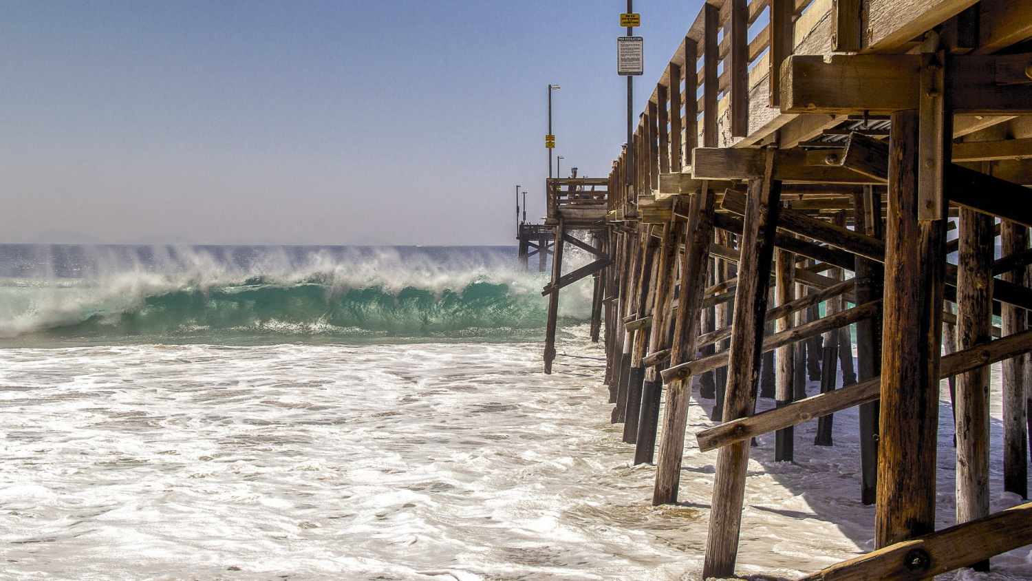 Pier Waves - MyConfinedSpace