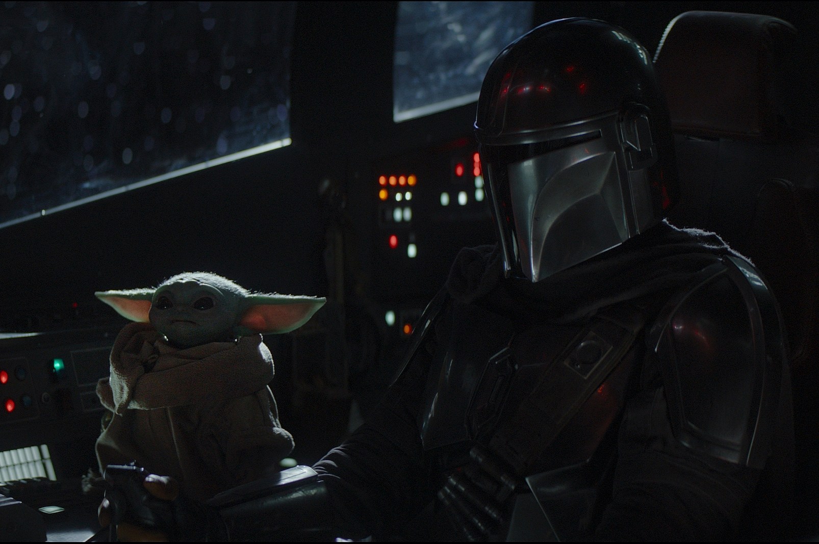 The Child is in the Cockpit of Mando’s spaceship « MyConfinedSpace