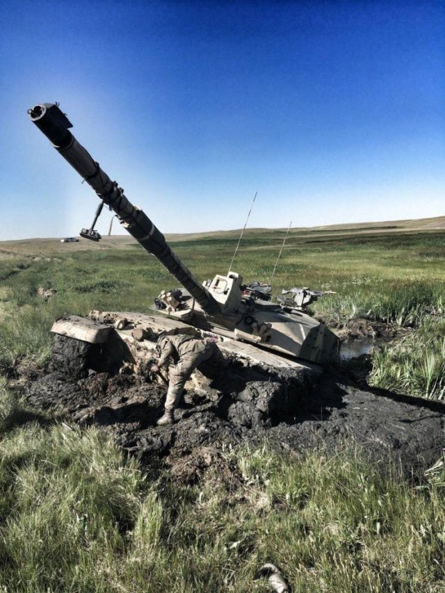muddy tank - MyConfinedSpace