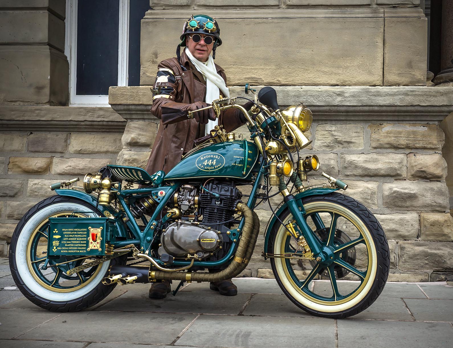 Steampunk Motorcycle - MyConfinedSpace