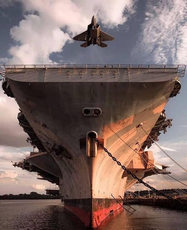 flight deck - MyConfinedSpace