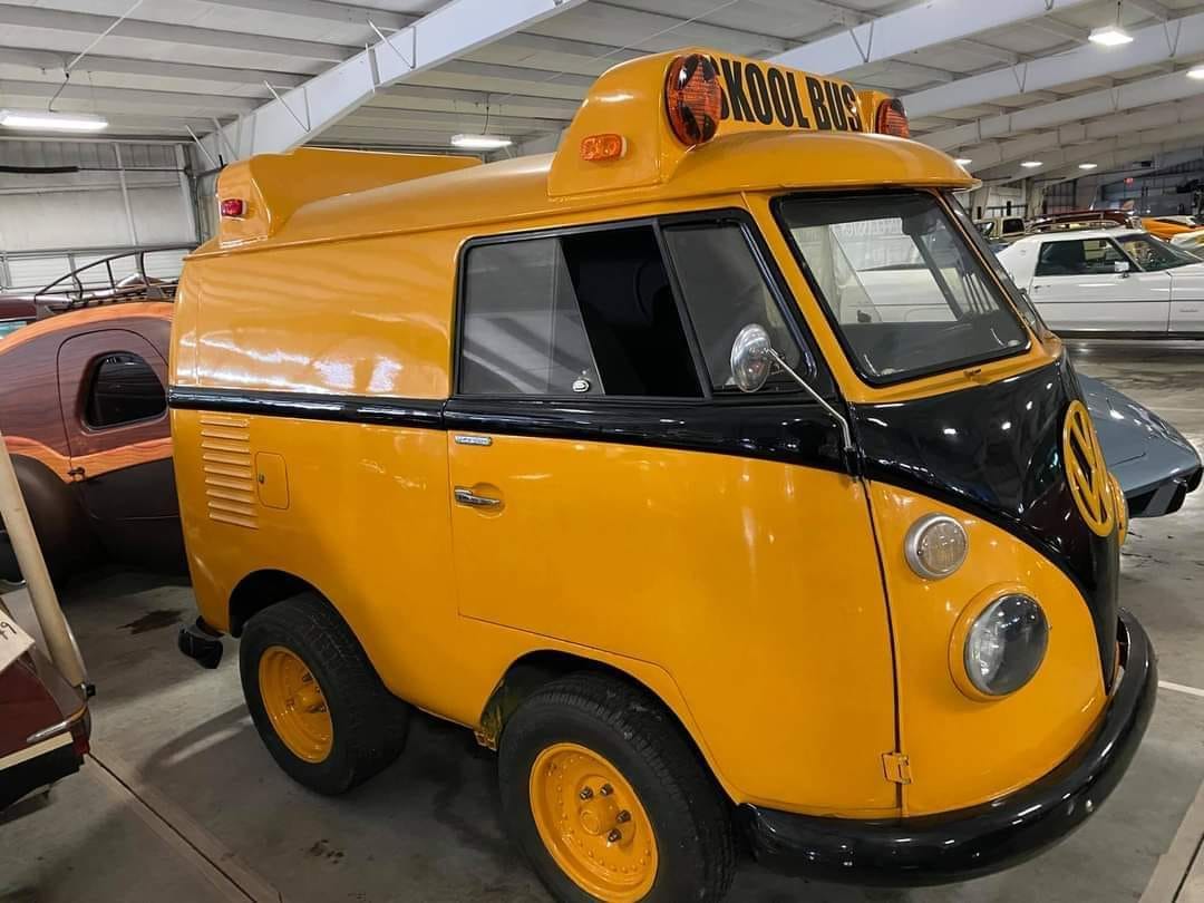 SKOOL BUS - MyConfinedSpace