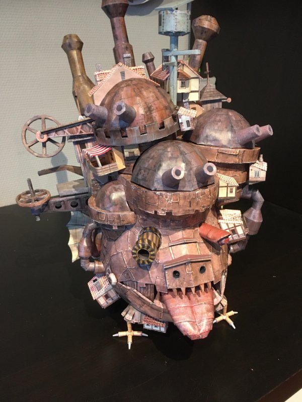 Howl’s Moving Castle papercraft « MyConfinedSpace