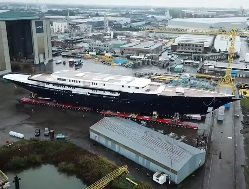 Jeff Bezos superyacht spotted for first time at Dutch shipyard ...