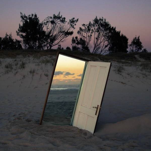 no cgi sunset door - MyConfinedSpace
