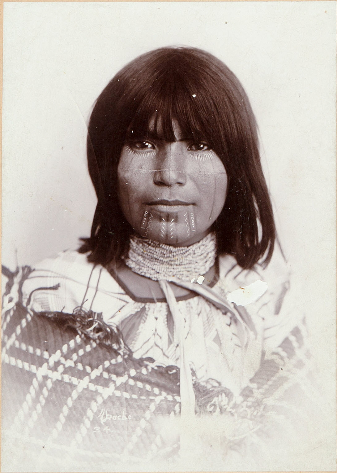 Arizona Apache woman, circa 1890 - MyConfinedSpace