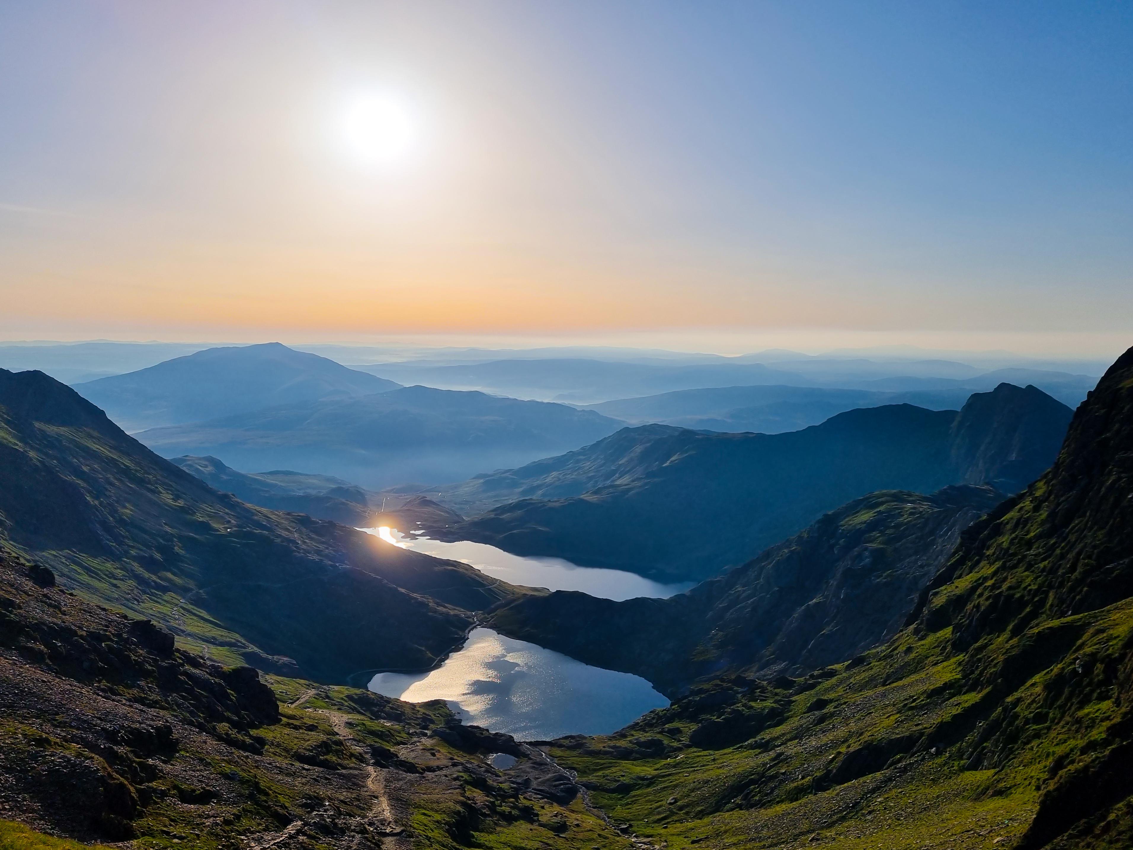 Sunrise view from Mt. Snowdon summit, North Wales - MyConfinedSpace