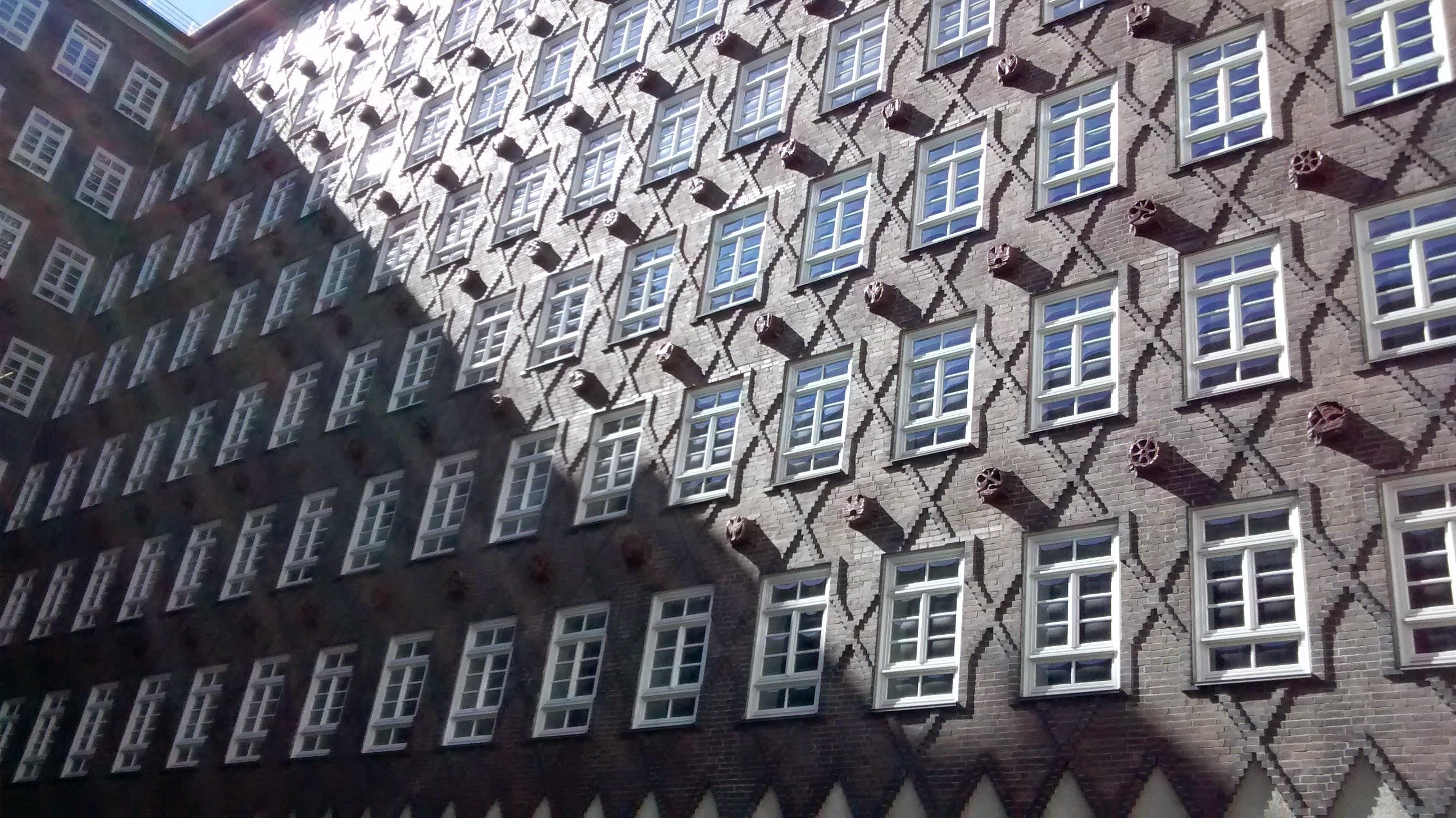 Windows hell in Hamburg - MyConfinedSpace