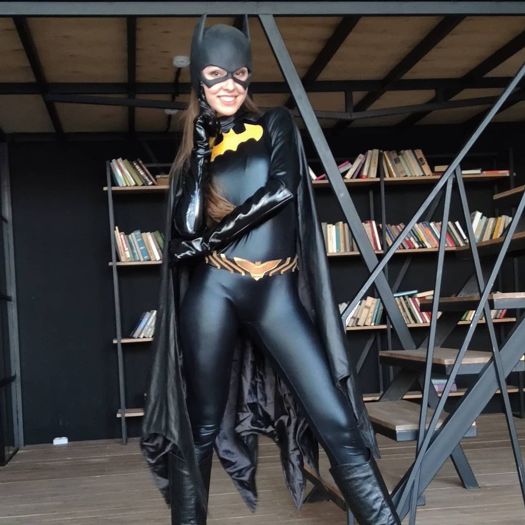 [self] Batgirl Cosplay Myconfinedspace