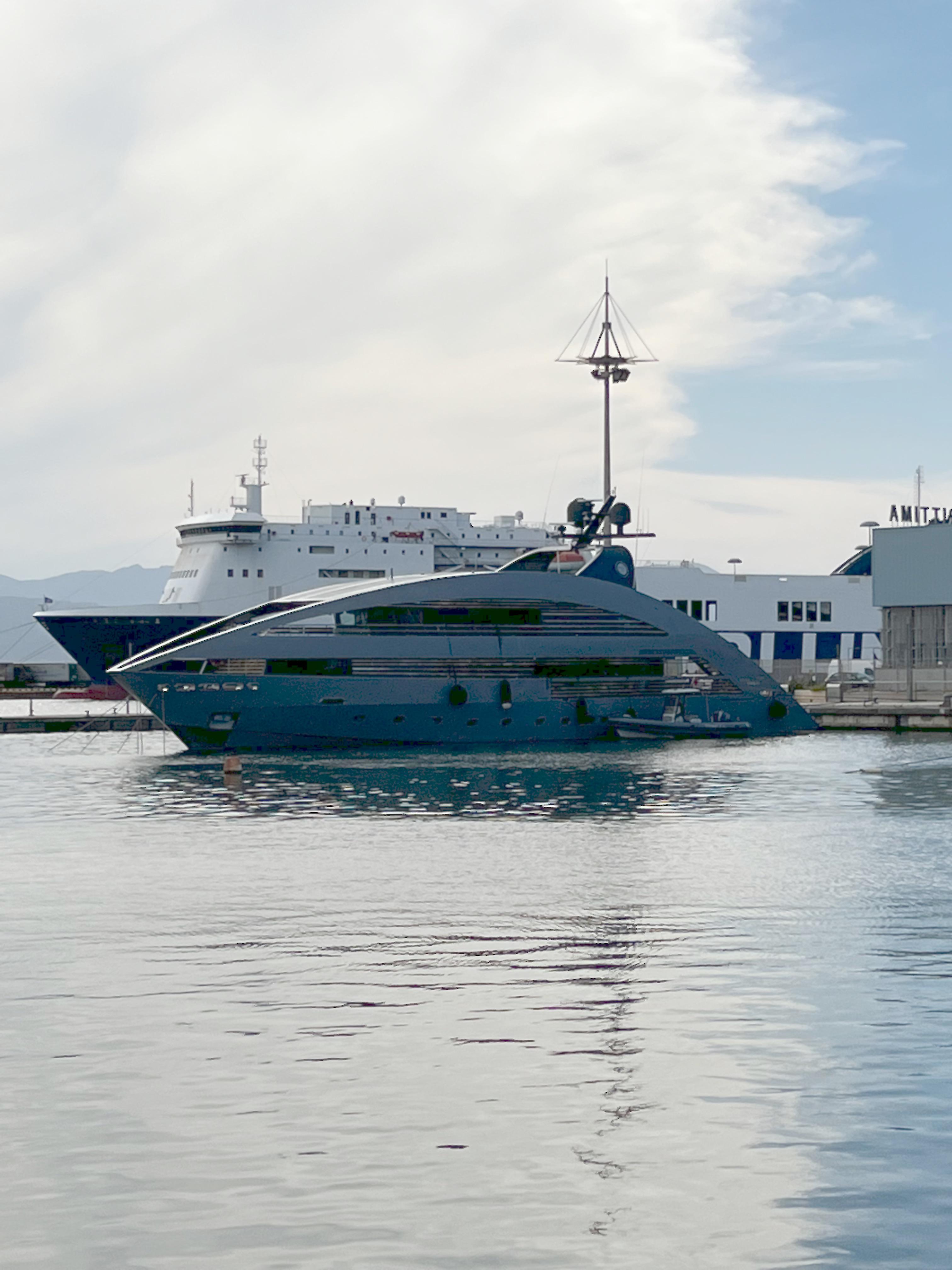 Evil boat - MyConfinedSpace