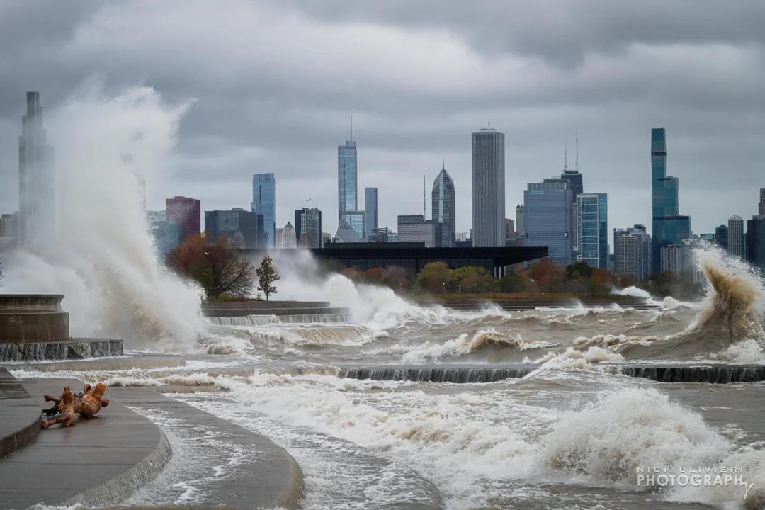 A windy October day in Chicago - MyConfinedSpace