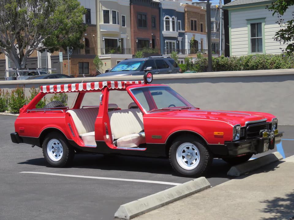 HOLLYWOOD CAR - MyConfinedSpace