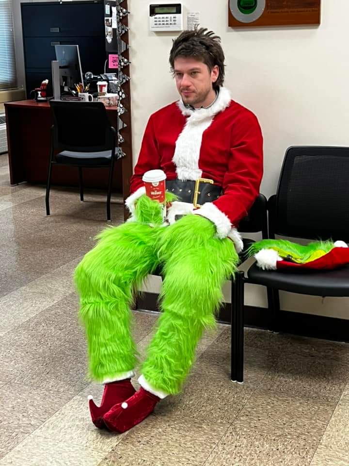 This Photo Of My Cousin Is A Mood Happyholidays Myconfinedspace