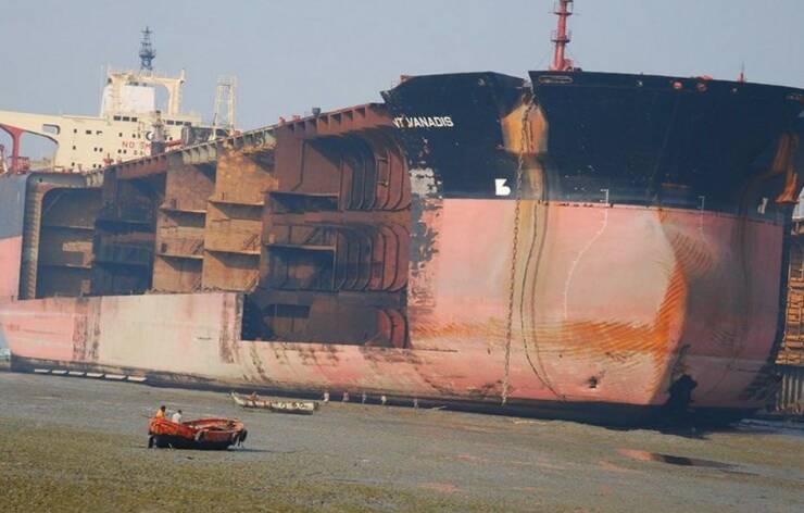 deconstructed boat - MyConfinedSpace