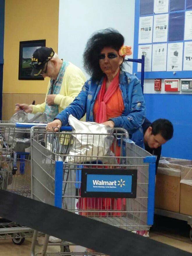 walmart lady - MyConfinedSpace