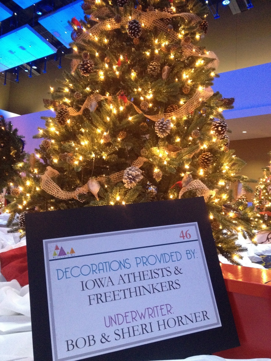 Atheist Christmas tree « MyConfinedSpace