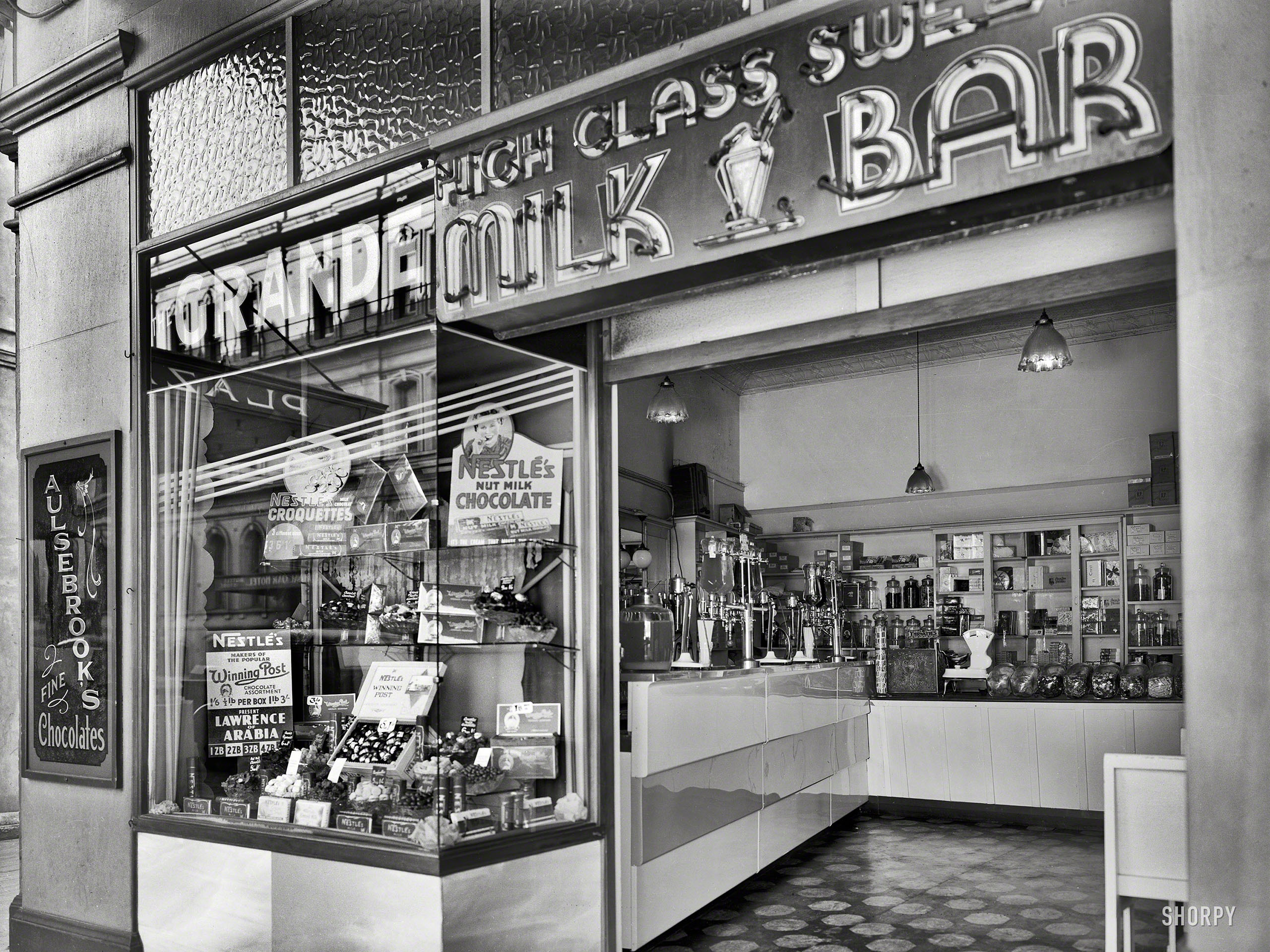 Vintage Soda Shop - MyConfinedSpace