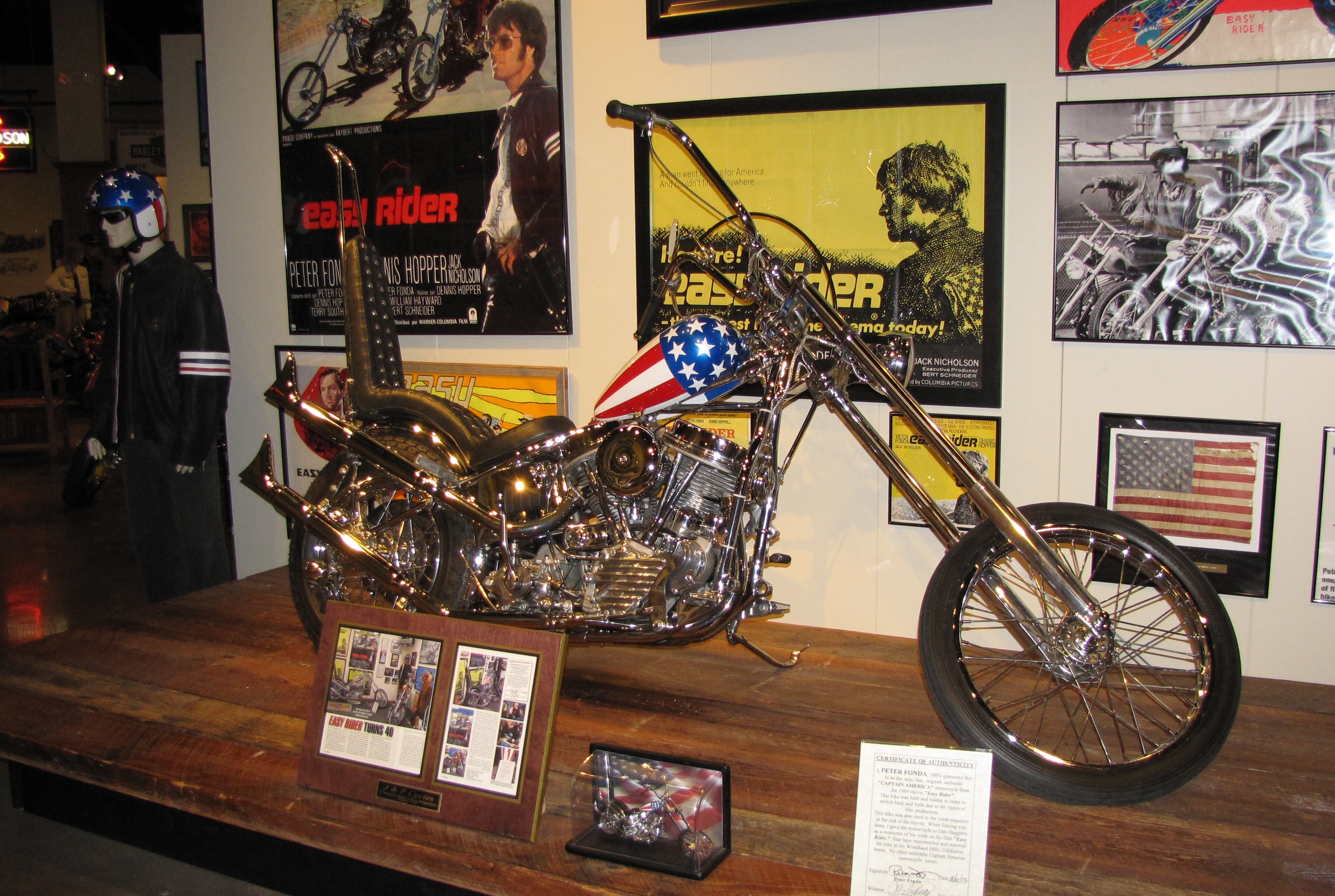 Captain America Bike « MyConfinedSpace