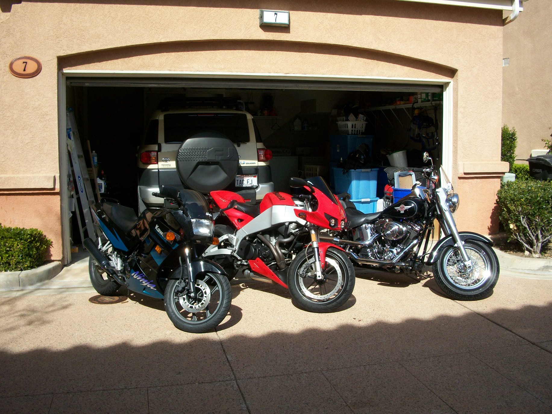 wheels for work and play [MCS] theme day - MyConfinedSpace