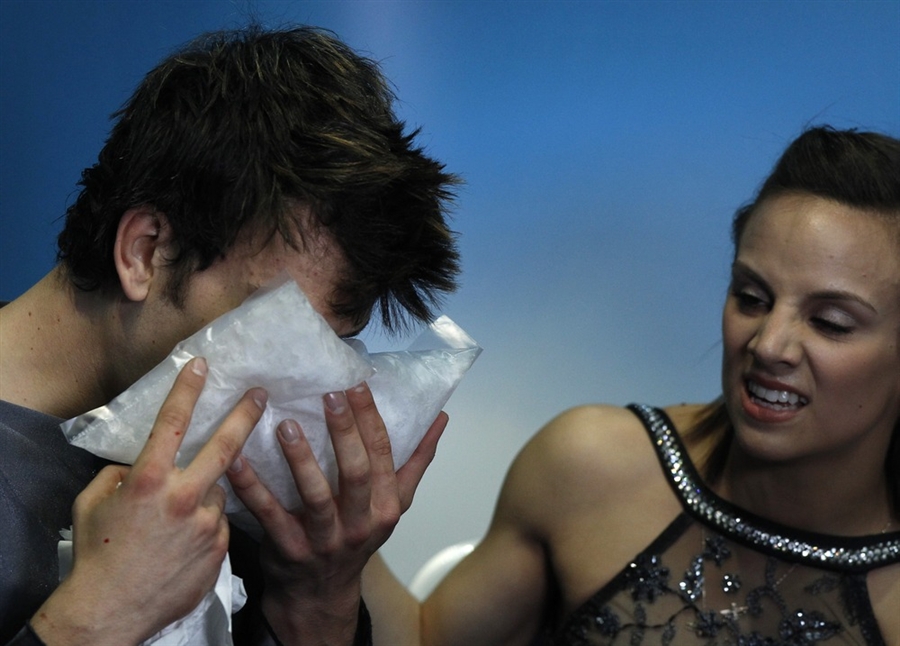 Figure Skate Elbow Drop - MyConfinedSpace